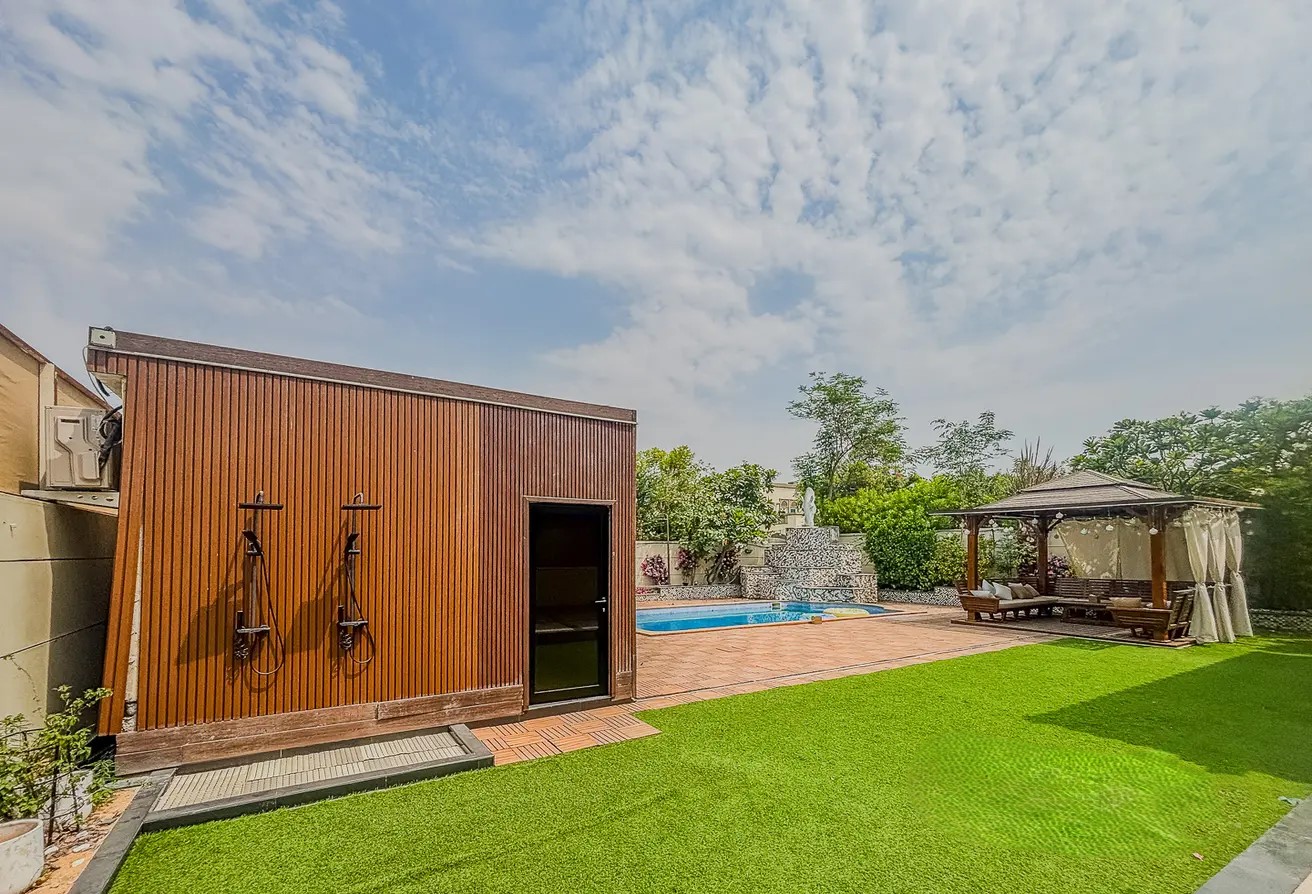 4 Bedroom Large | Pool | Extended | Sauna . Buy Properties in Dubai ...